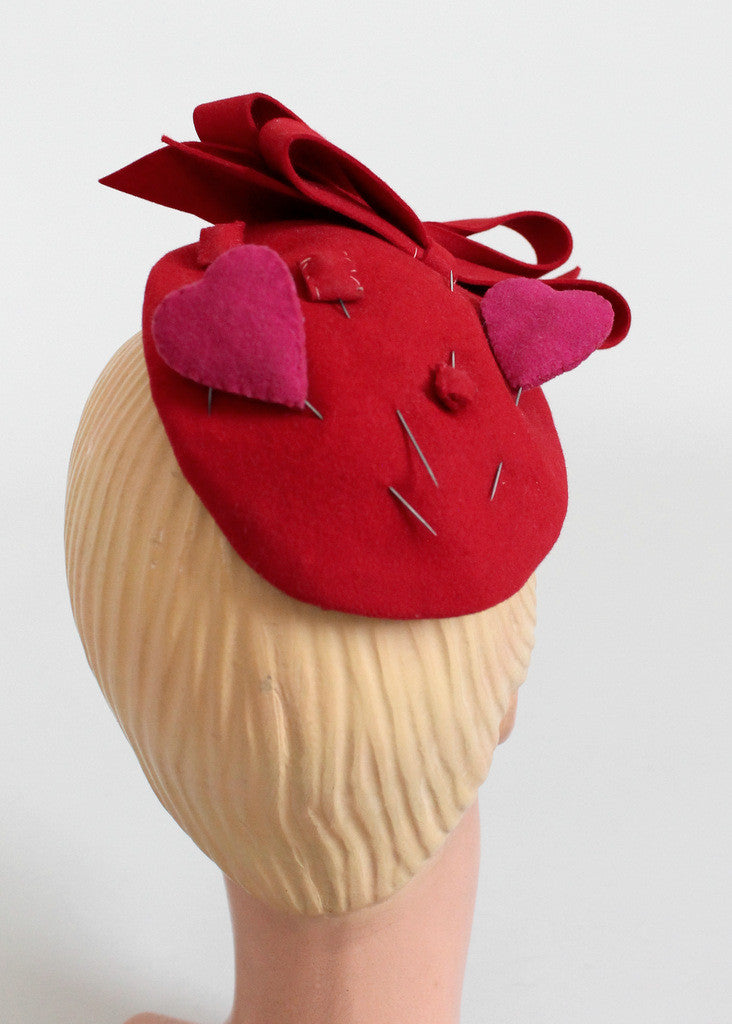 Vintage 1930s Red Bows, Hearts, and Squares Felt Hat - Raleigh Vintage