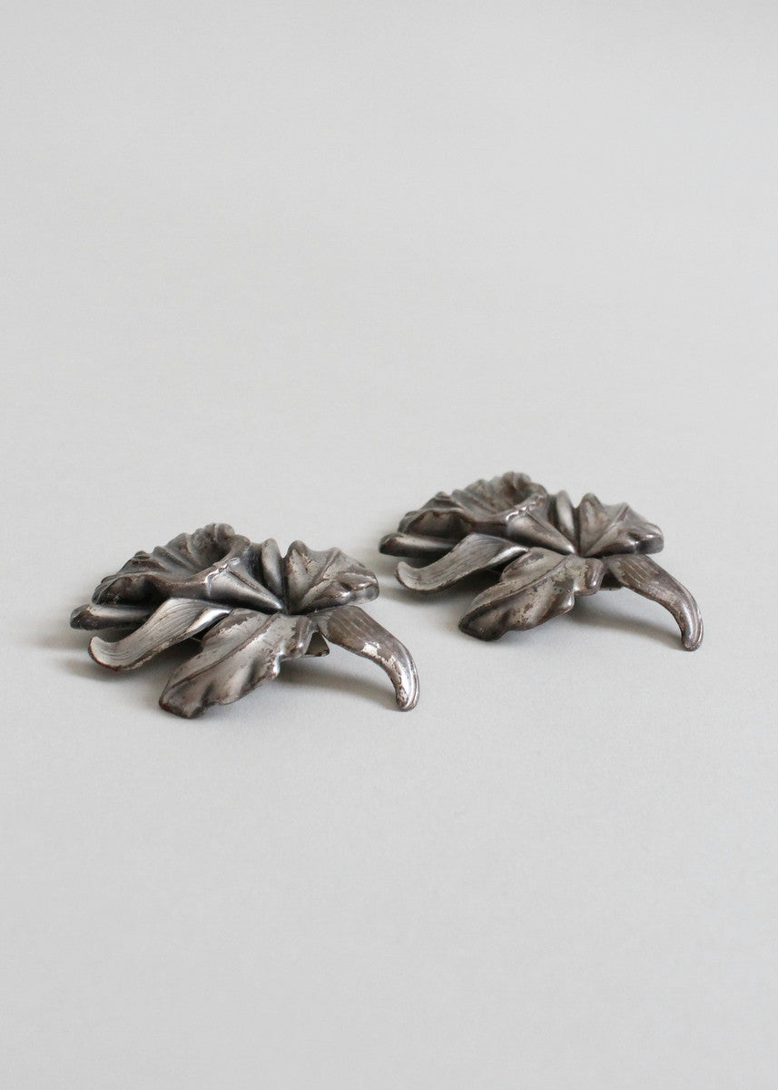 Vintage 1940s Large Silver Plate Flower Dress Clips - Raleigh Vintage